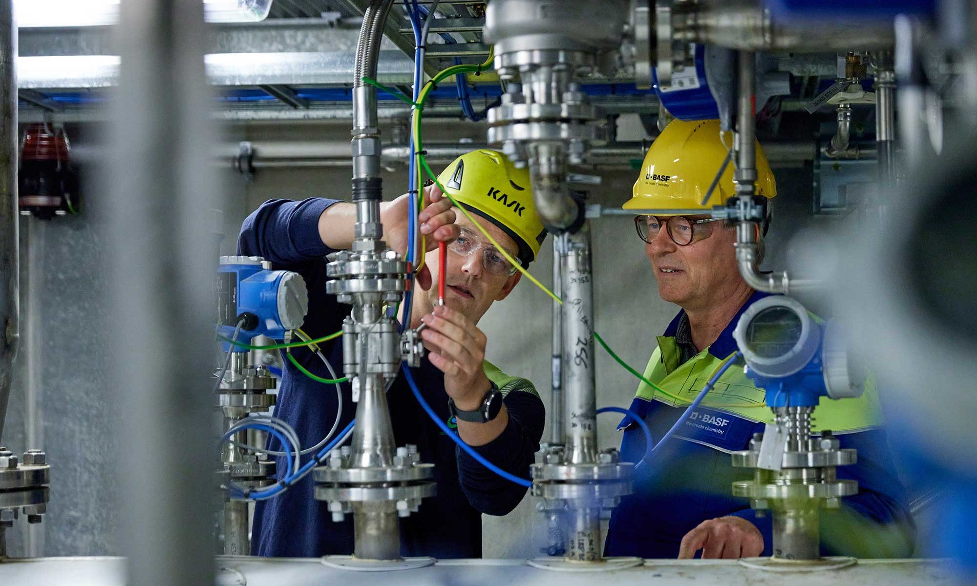 Pyrolysis oil as a raw material for new plastics - Agro & Chemistry