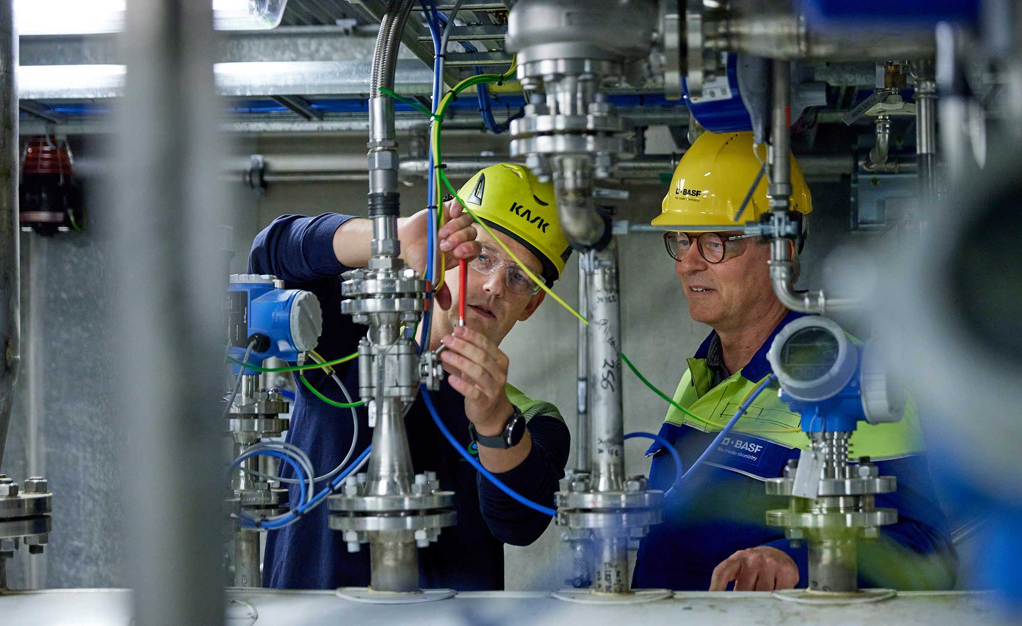 Pyrolysis oil as a raw material for new plastics - Agro & Chemistry