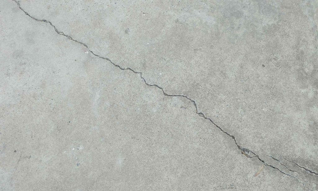 Beton-met-scheuren - Agro & Chemistry