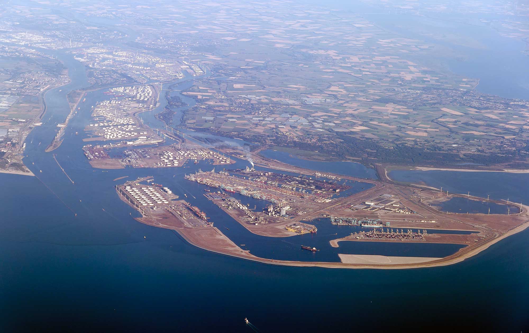 Rotterdam's biggest green hydrogen project - Agro & Chemistry